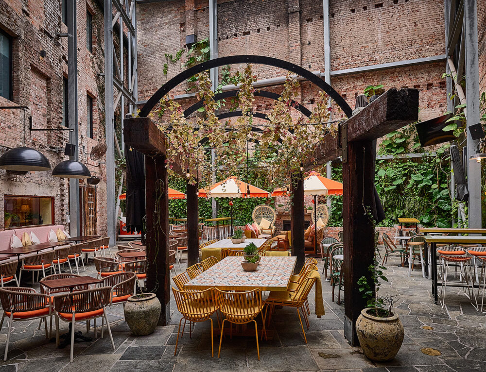 Four Hundred - Tilley and Wills Hotels